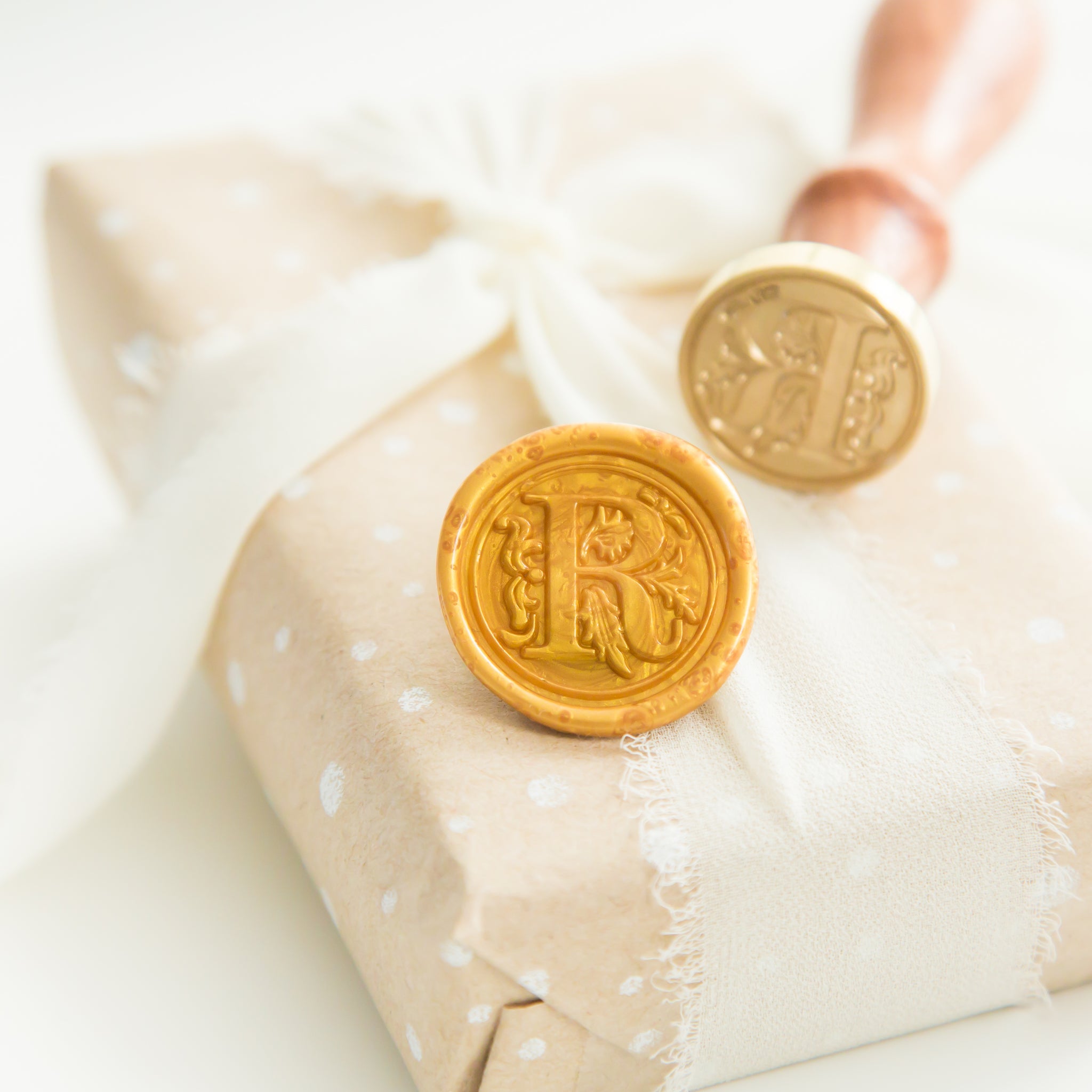 Letter R | Wax Seal Stamp